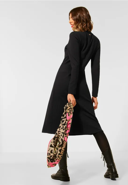 STREET-ONE Robe mi-longue en jersey in Noir | STREET-ONE