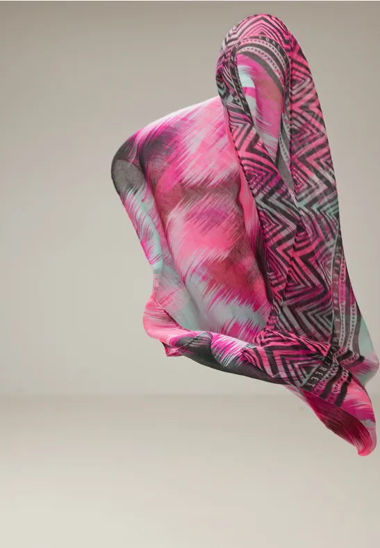 STREET-ONE Color Print Loop in Rose vif | STREET-ONE